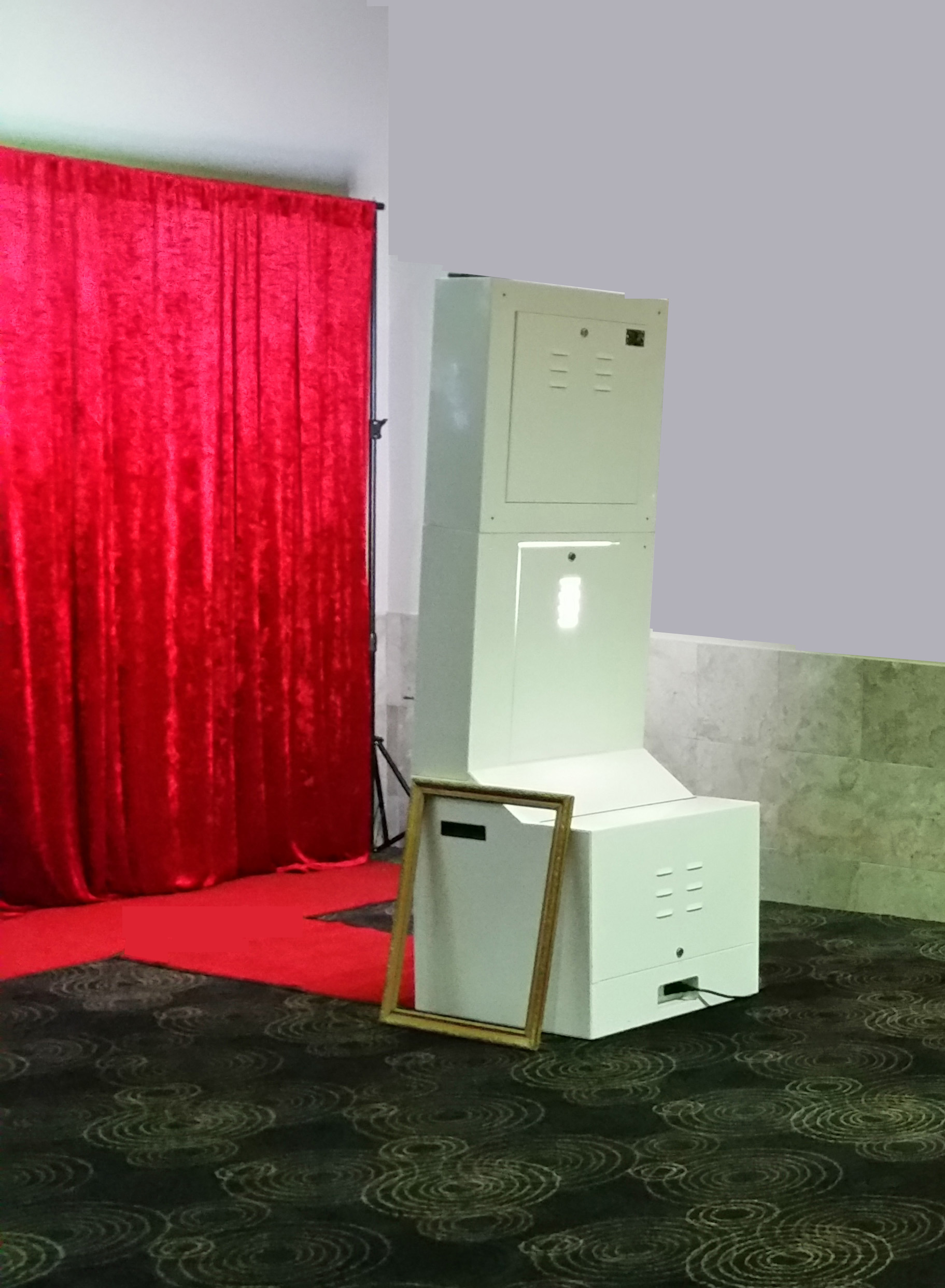 new open booth cropped - Hervey Bay Photobooth Hire